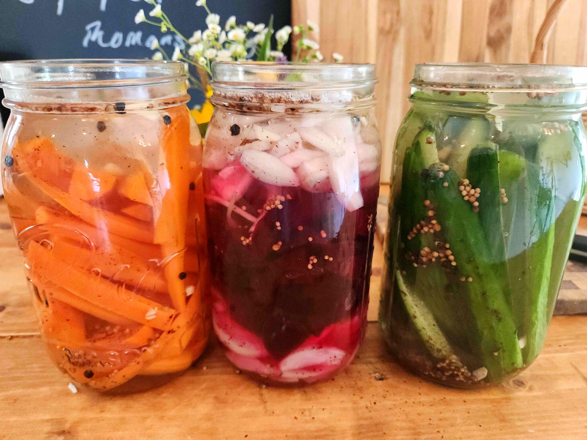 Homemade Middle Eastern Quick Pickled Vegetables
