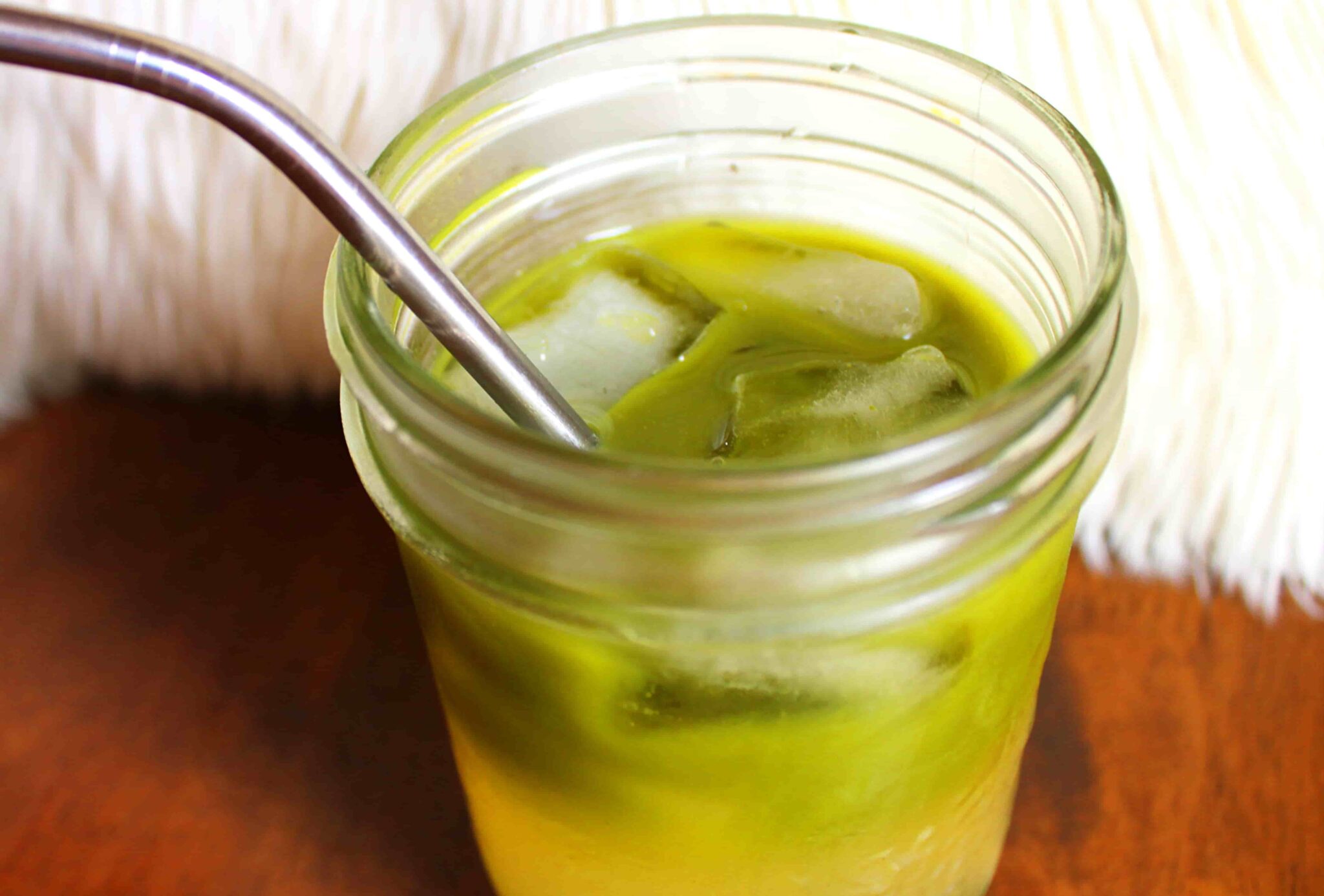Iced Matcha Lemonade Recipe (Easy & Refreshing)